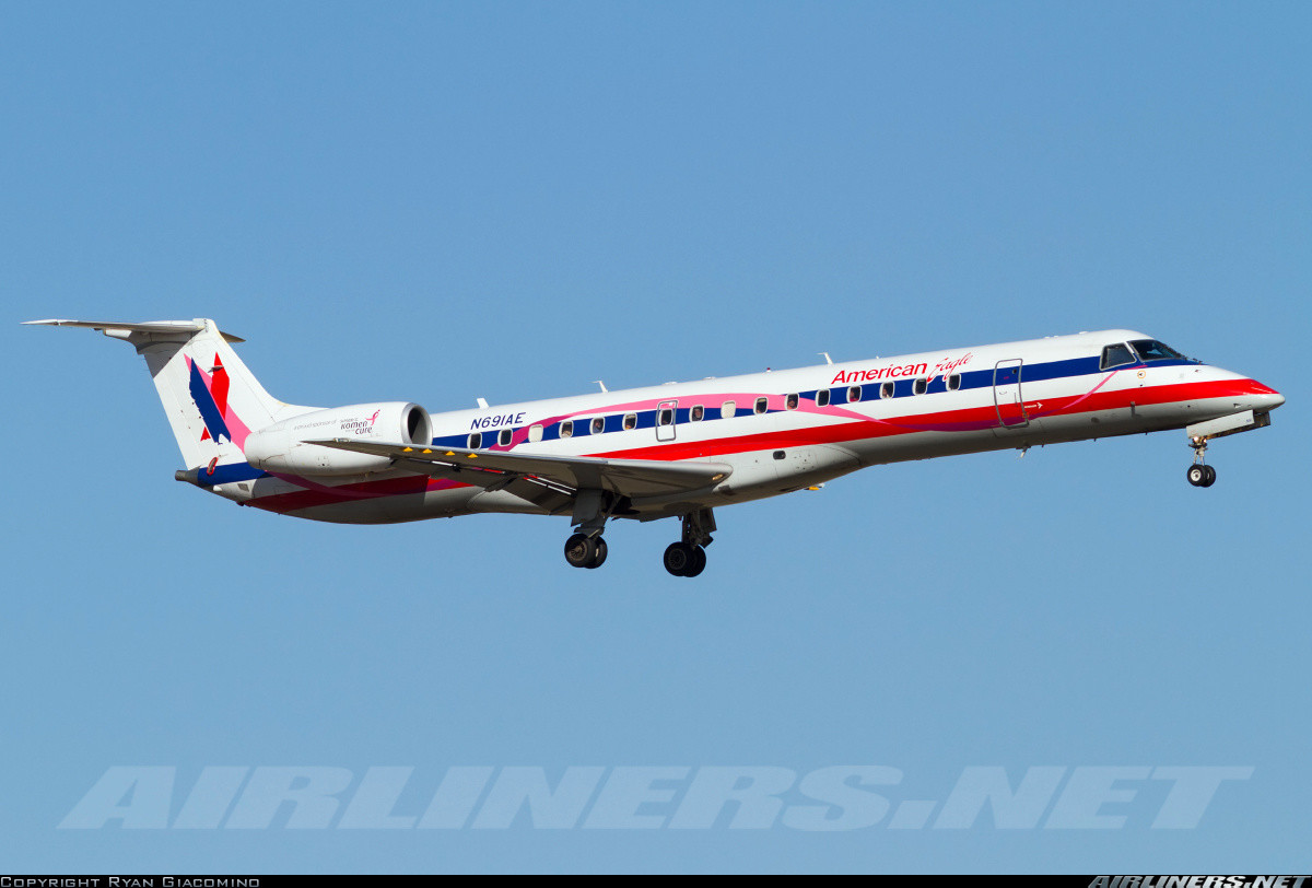 American Eagle ERJ-145 JC4AAL016 JC Wings 1:400 » AviaMini México
