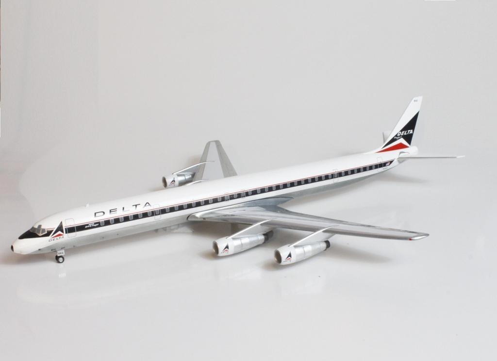 Delta Air Lines DC-8-61 AC219546 AeroClassics 1:200 » AviaMini México