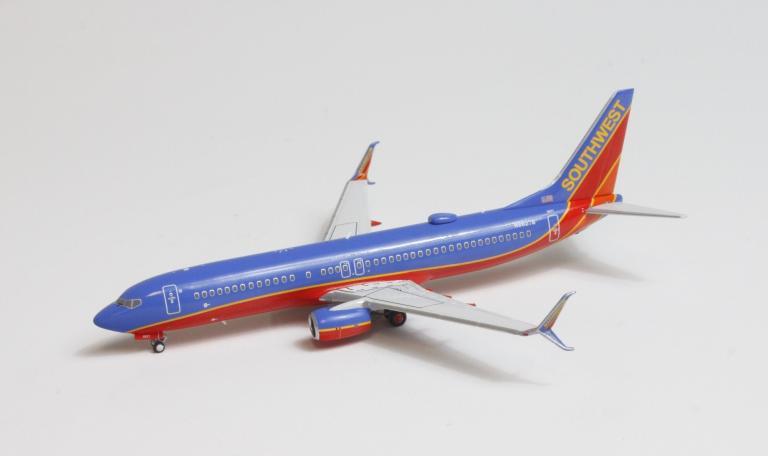 Southwest Airlines B737-800(S) NG58046 NG Model 1:400 » AviaMini México