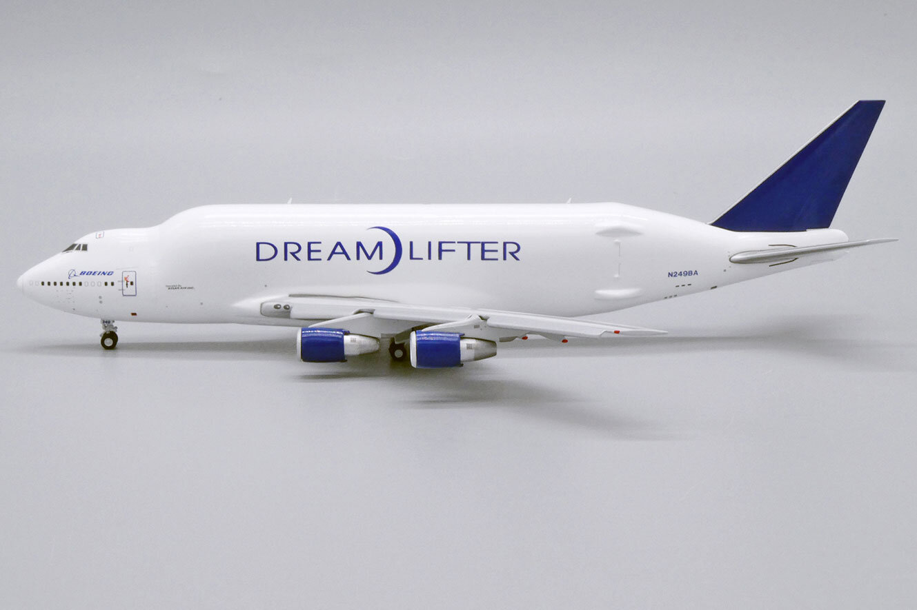 Boeing Corporation B747-400LCF Dreamlifter LH4BOE176A JC Wings 1:400 ...