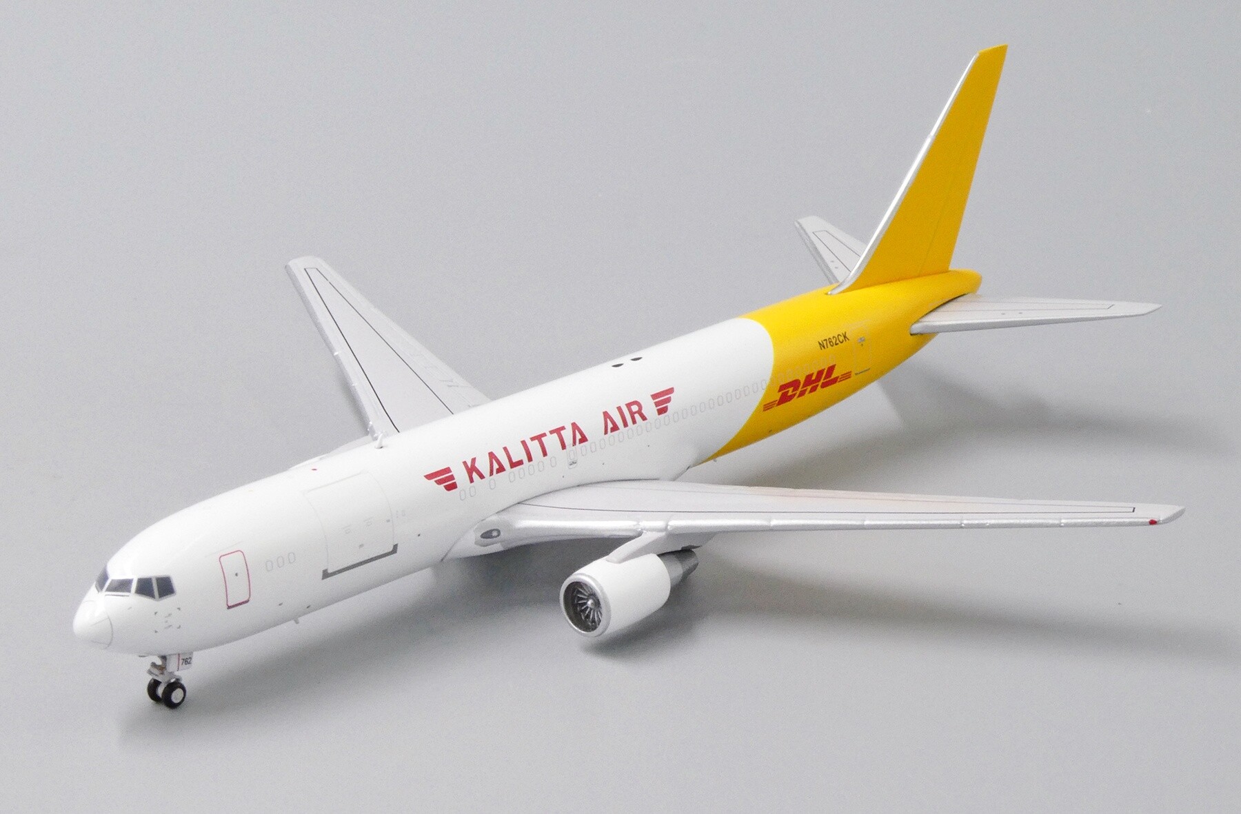 DHL (Kalitta Air) B767-300ER(BCF) XX4246 JC Wings 1:400 » AviaMini México